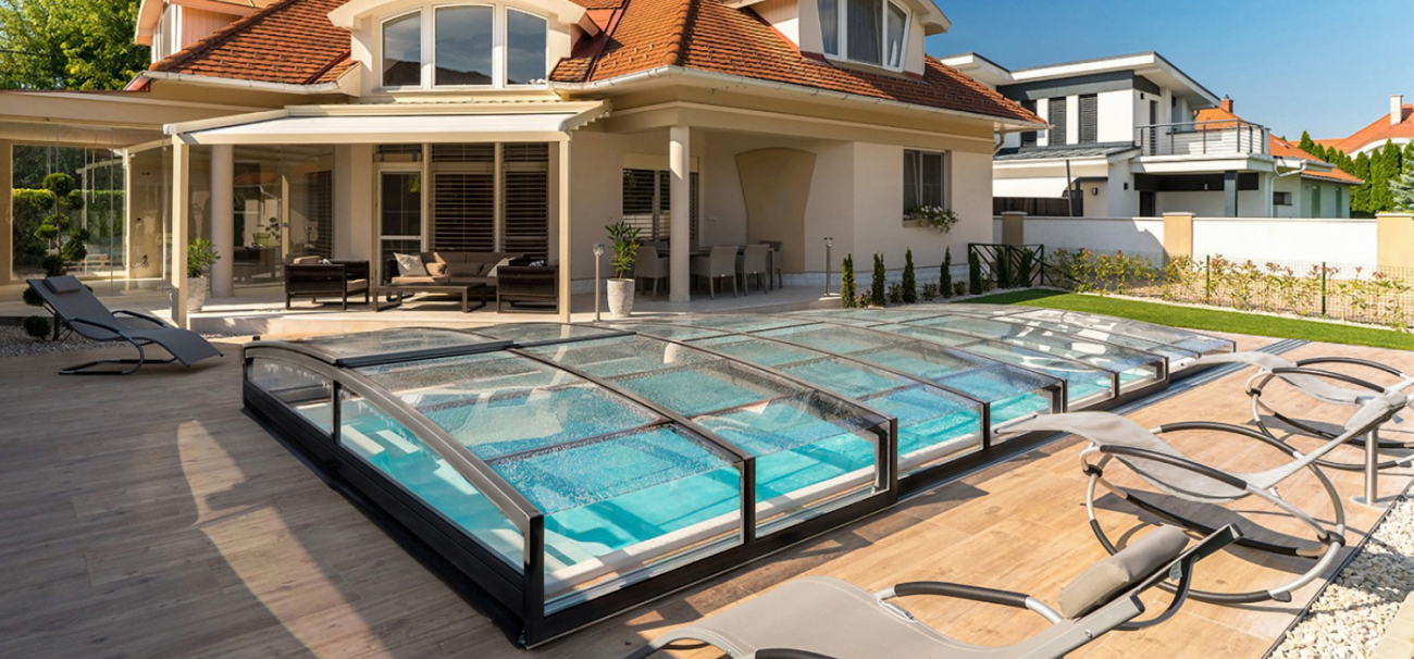 Le nouvel abri piscine de Walter Pool pour cette saison ...