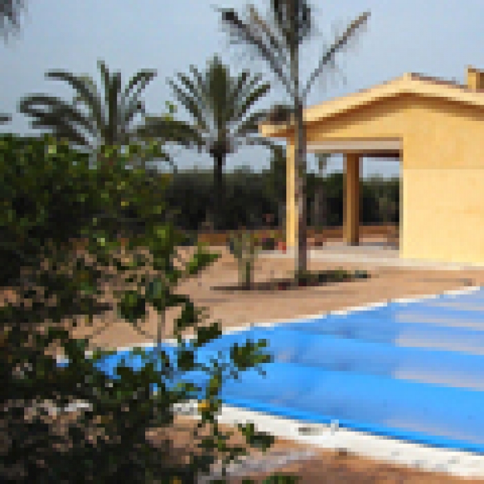 New Aqua Cover submerged covers and 4 Seasons covers | Eurospapoolnews.com