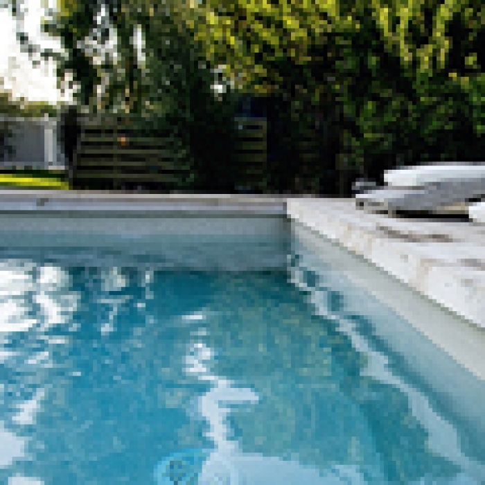 Stone effect with the Stoneflex reinforced lining | Eurospapoolnews.com